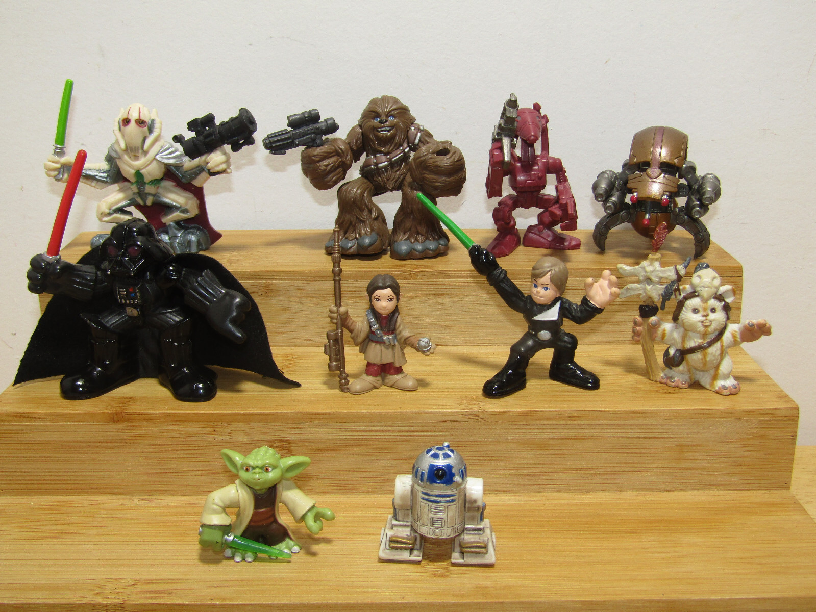 Star Wars action figure lot Jedi R2D2 Chewbacca Yoda Mini Galactic ...