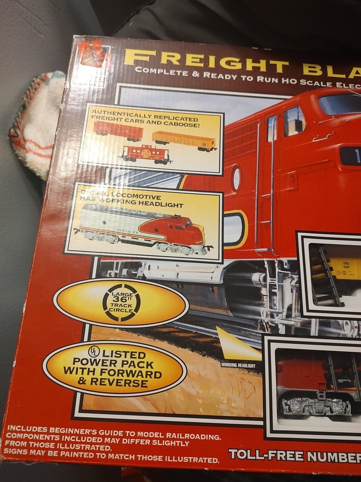 NEW Life Like Trains Freight Blaster HO Train Set Santa Fe Diesel ...