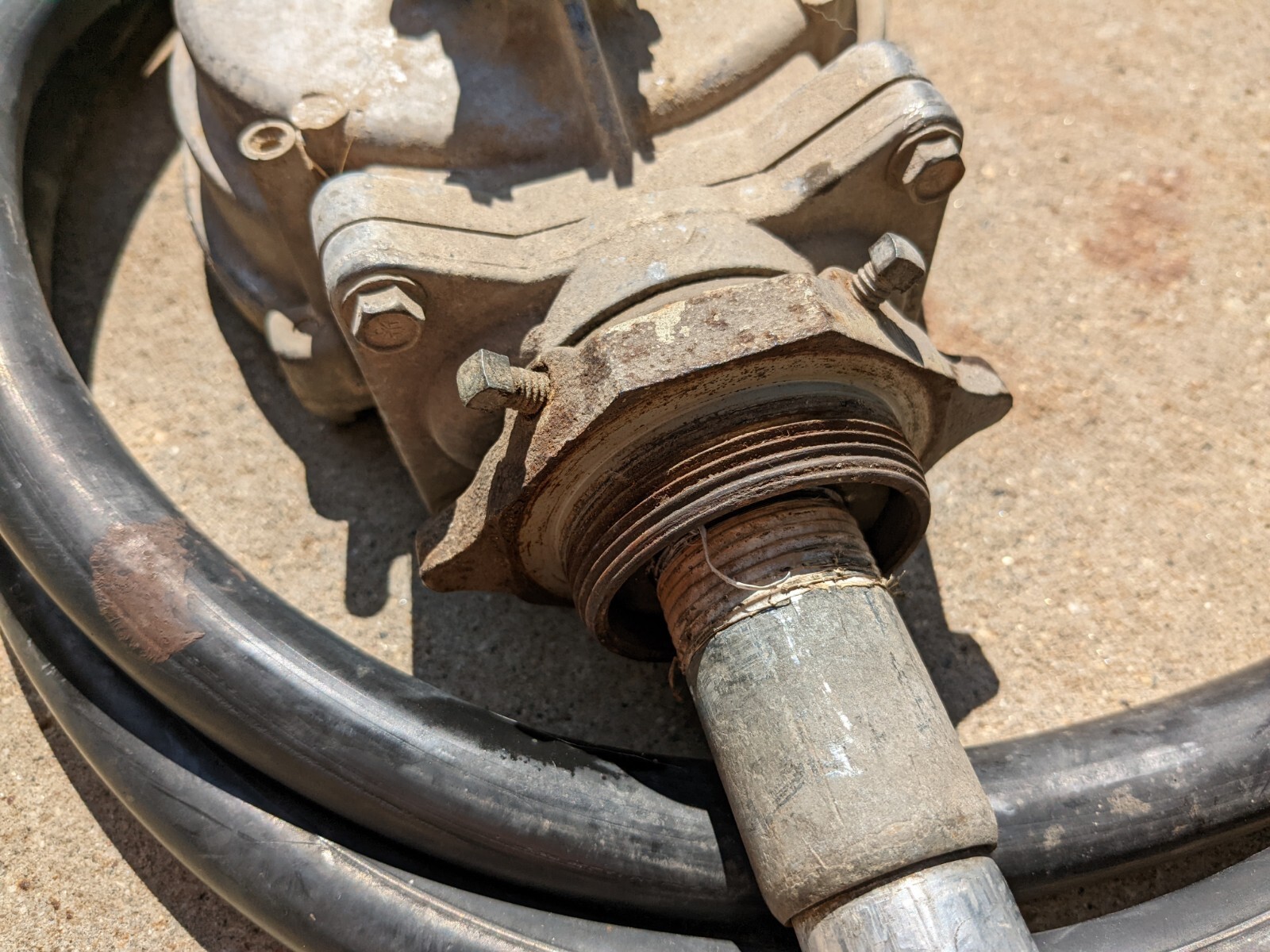 TOKHEIM Model 786 hose pipe Hand Operated Petroleum Gas Oil Pump barrel ...