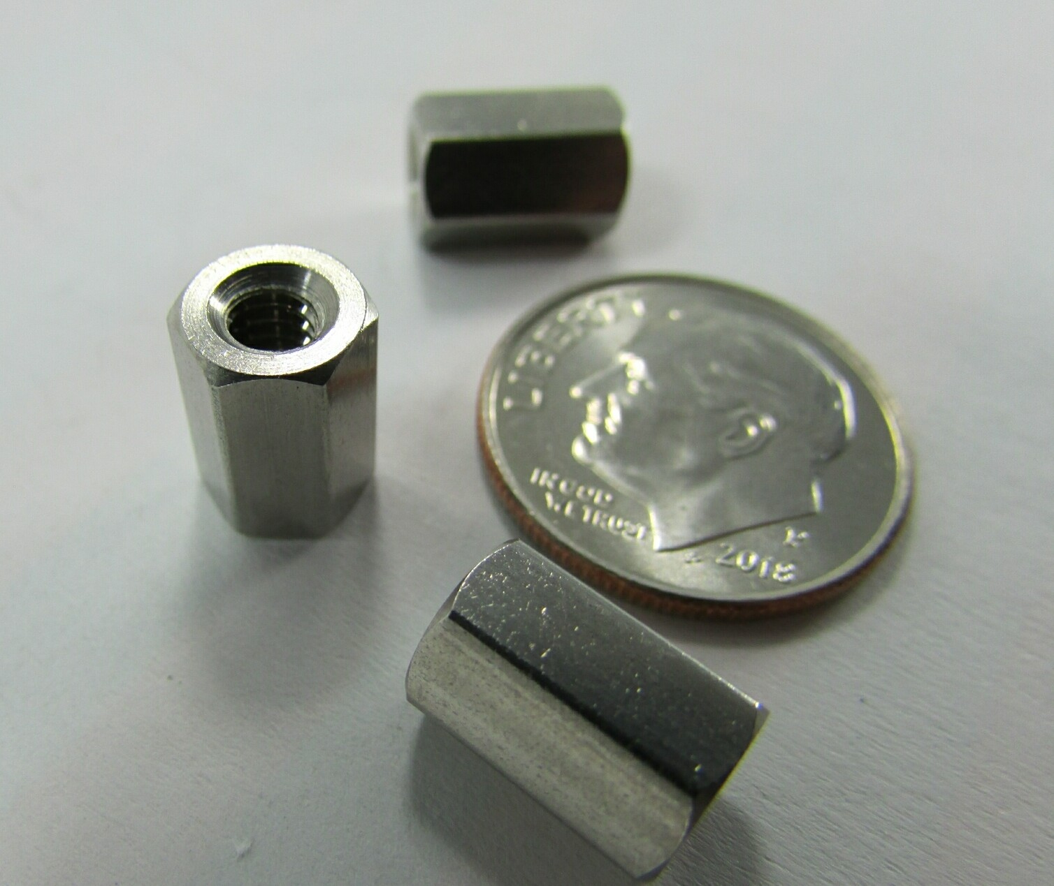 Lot 25 Amatom Female 6-32 x 3/8 Long 1/4" Hex Standoff Stainless 8213 ...