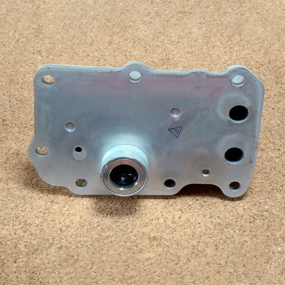 LAND ROVER ENGINE OIL COOLER RANGE ROVER DEFENDER SPORT EVOQUE LR075630 ...