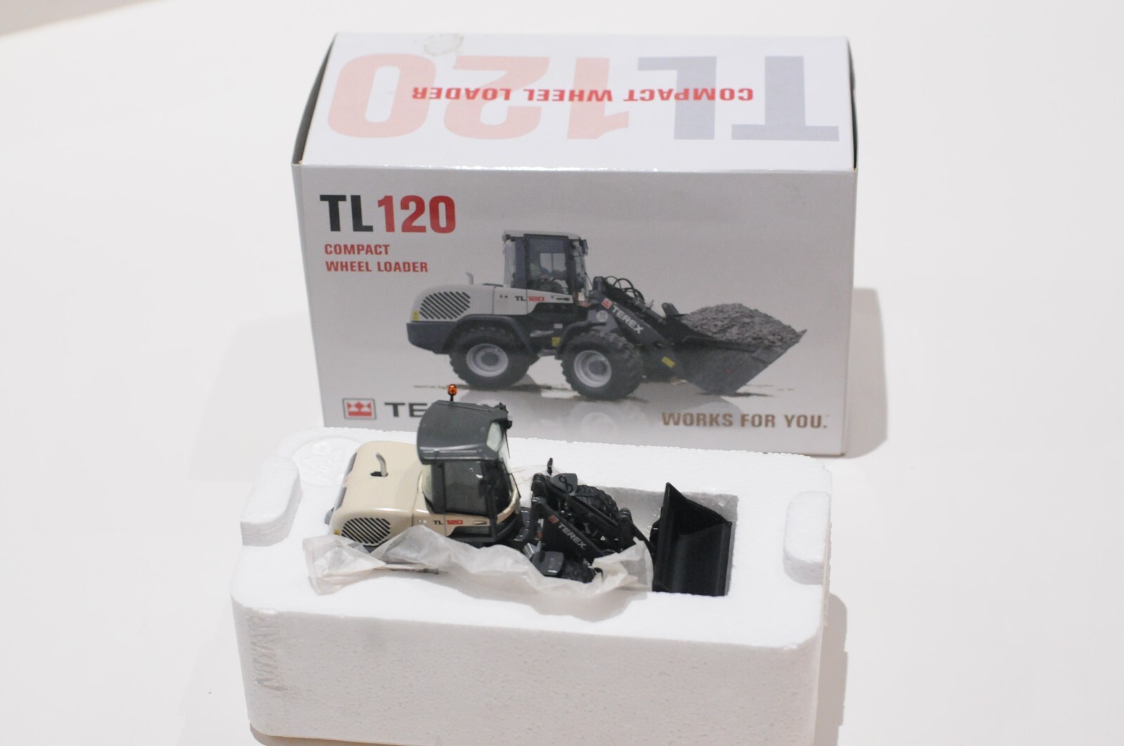 TEREX TL120 COMPACT WHEEL LOADER IN SCALE 1:50 DIECAST MODEL NEW | eBay