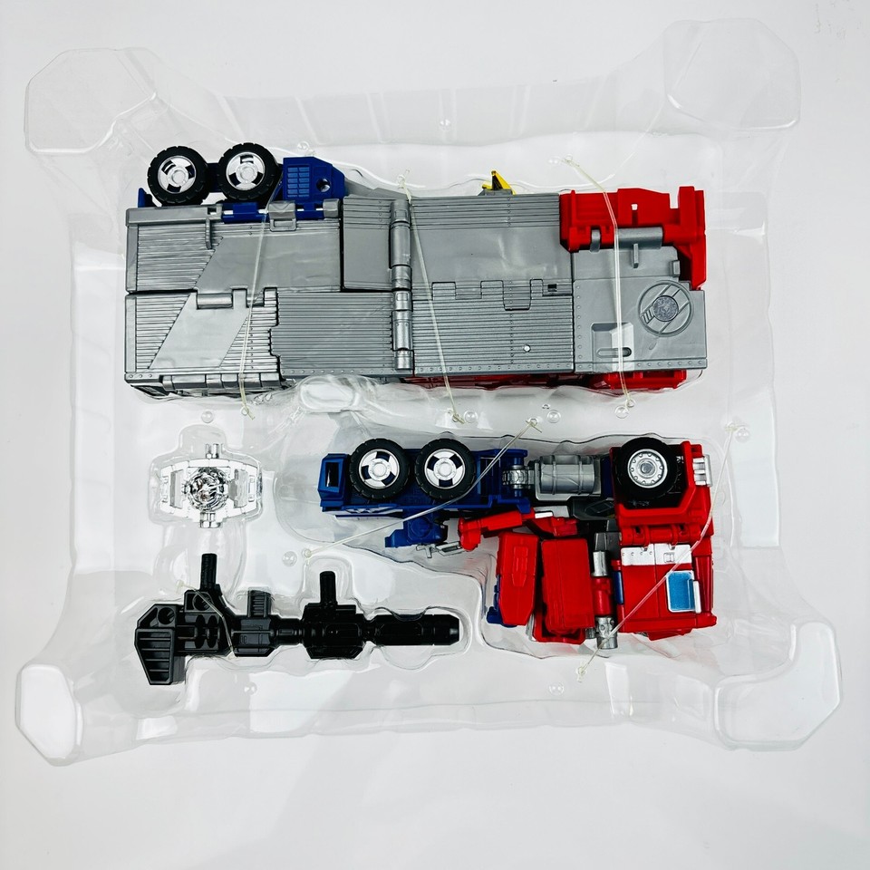 Transformers Generations Select Star Convoy Optimus Complete Takara ...