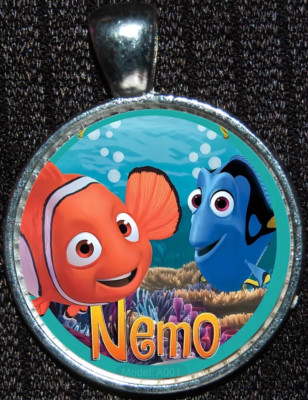 Finding Nemo Dory Fish Ocean Sea Disneyland WDW Disney Silver Pendant ...