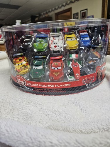 Disney / Pixar Cars 1:43 Multi-Packs Cars 2 Exclusive PVC Figurine Set ...