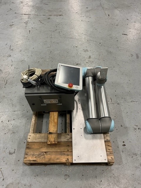 Universal Robot UR10 (CB31UR10) 2018 | eBay