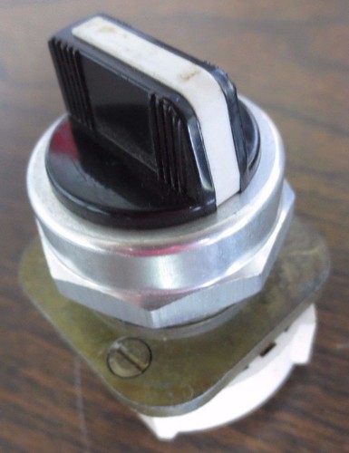 ALLEN-BRADLEY 800T-J2 3-POSITION SELECTOR SWITCH - NO CONTACT BLOCK | eBay