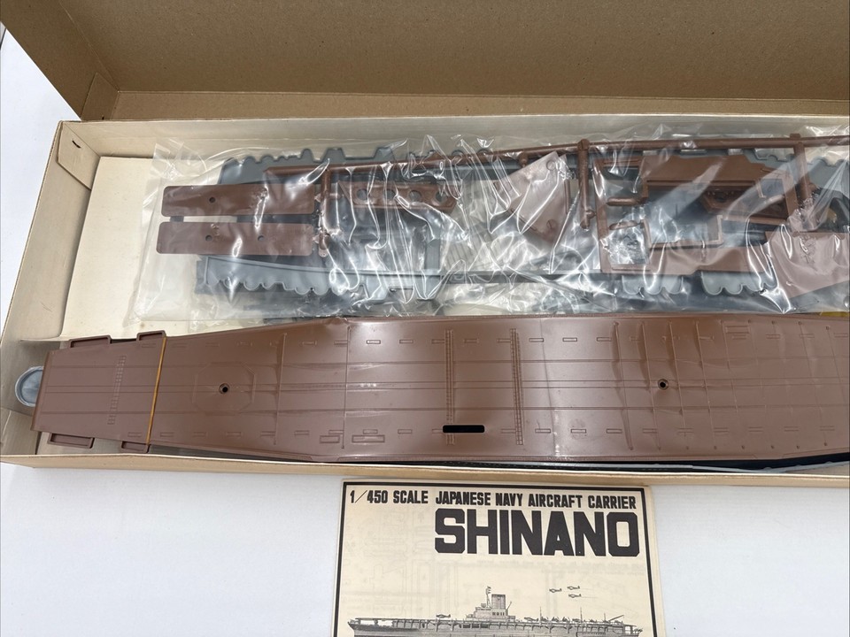 Hasegawa A-5:1200 1/450 IJN Shinano Japanese Aircraft Carrier Model Kit ...