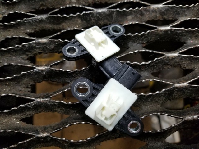 16 17 18 19 Nissan Rogue Impact Crash Sensor 2pcs OEM 36k Miles for ...