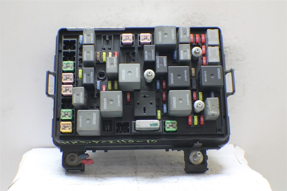 2009-2011 Chevrolet HHR Fuse Box Relay Unit 20859498 Module 902 20D1-B4 ...