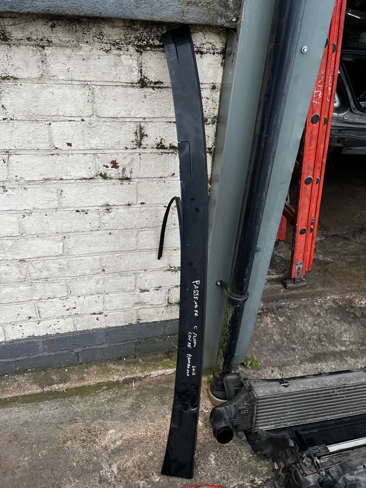 MERCEDES C207 E Class Coupe Roof Rail Trim Left A2076900780 22/6 S1c4 ...