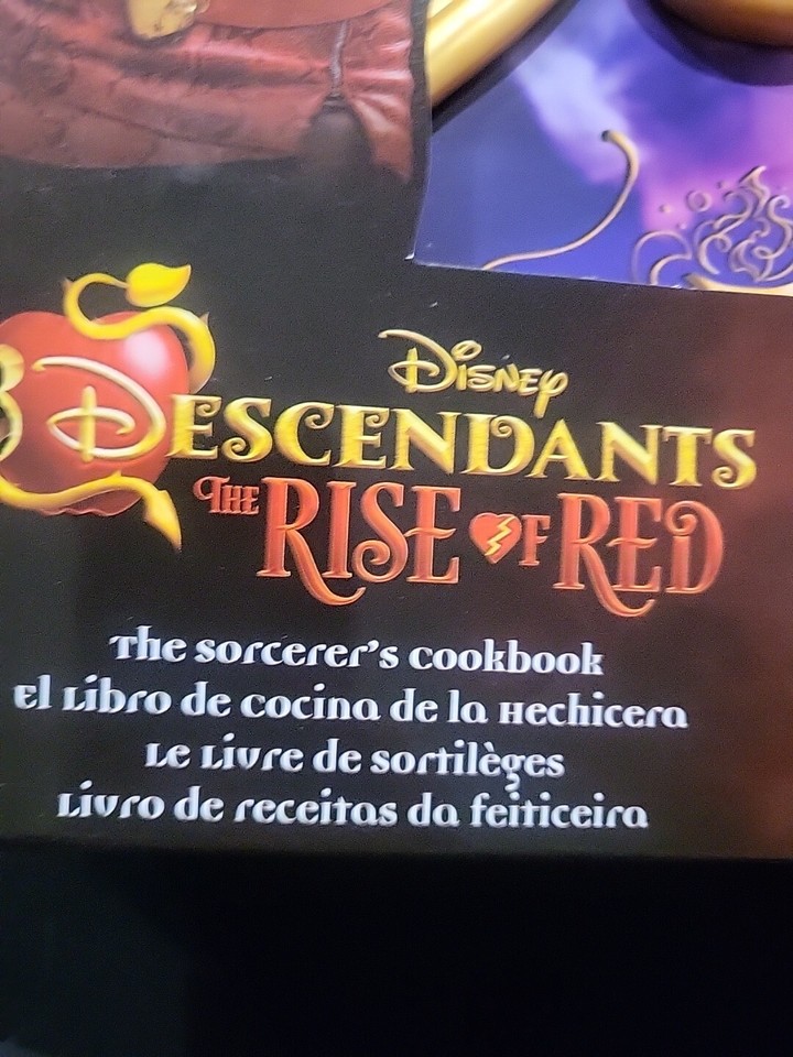 Disney Descendants The Rise Of Red The Sorcerer's Cookbook With Doll ...