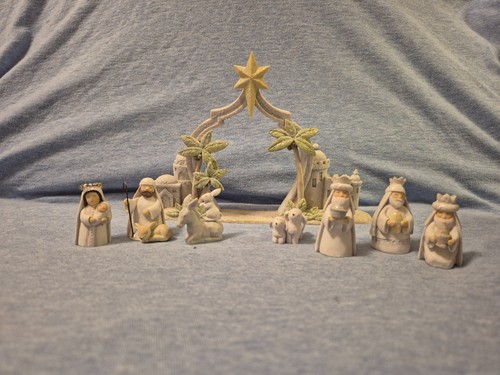 8 Pc. Grasslands Road Mini Nativity Set Resin W/ Bethlehem Backdrop | eBay