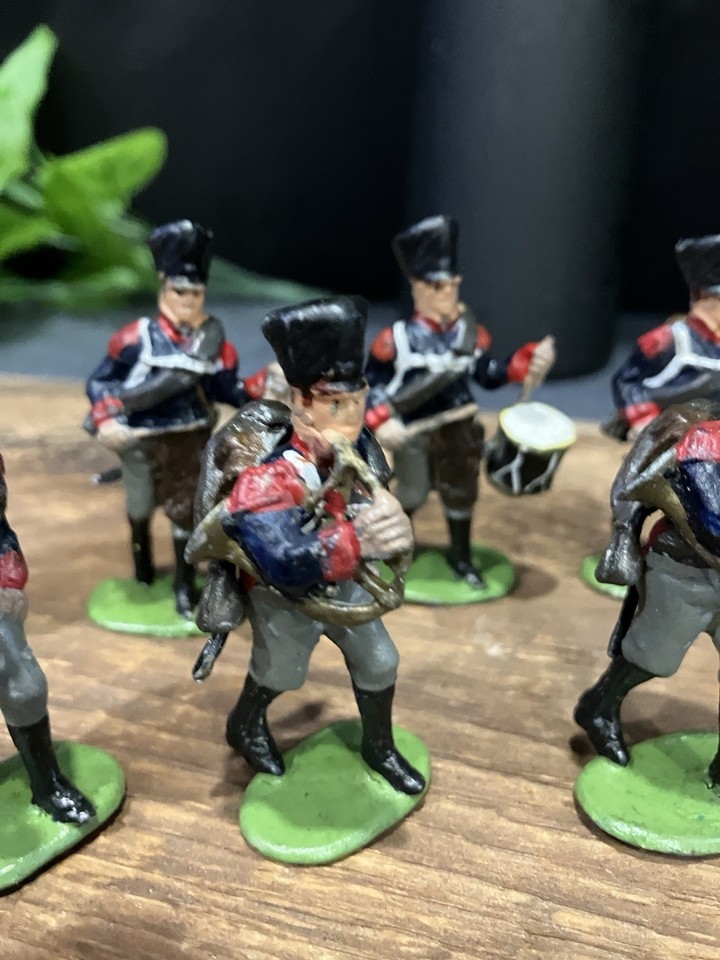 Vintage WW2 Lead Soldiers. Set Of 7 Marching Band drums and horns. Rare ...