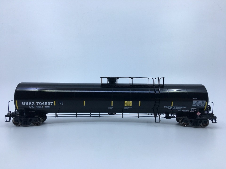HO Athearn Genesis G25656 Greenbrier Leasing UTC 33K Gallon LPG Tank ...