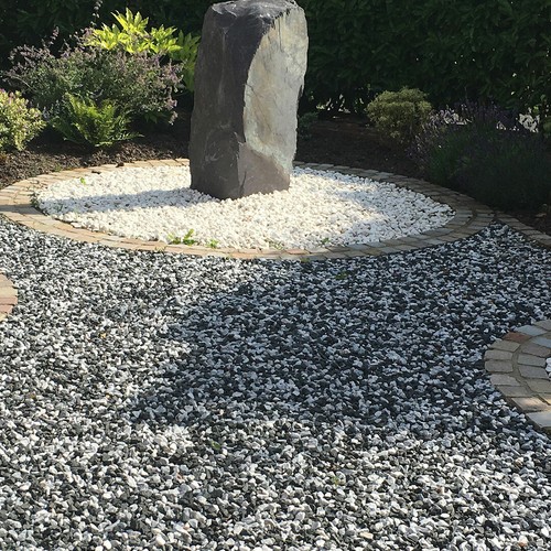 Black Ice Decorative Aggregate Garden & Landscaping Gravel Chippings 14 ...