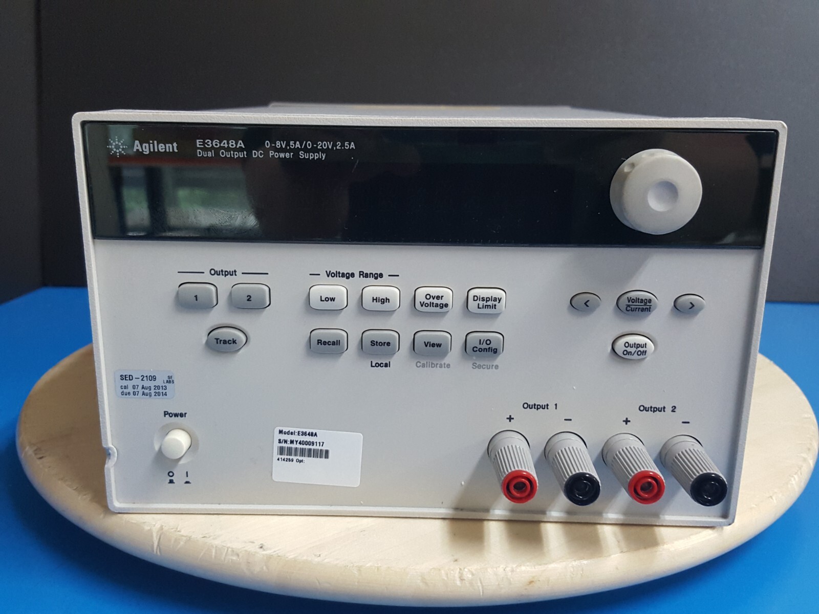 Agilent E3648A: 0-8V, 5A/0-20V, 2.5A Dual Output DC Power Supply (9117 ...