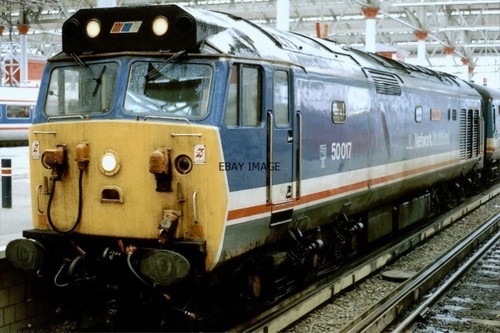 PHOTO CLASS 50 LOCO NO 50017 AT LONDON WATERLOO 1991 | eBay