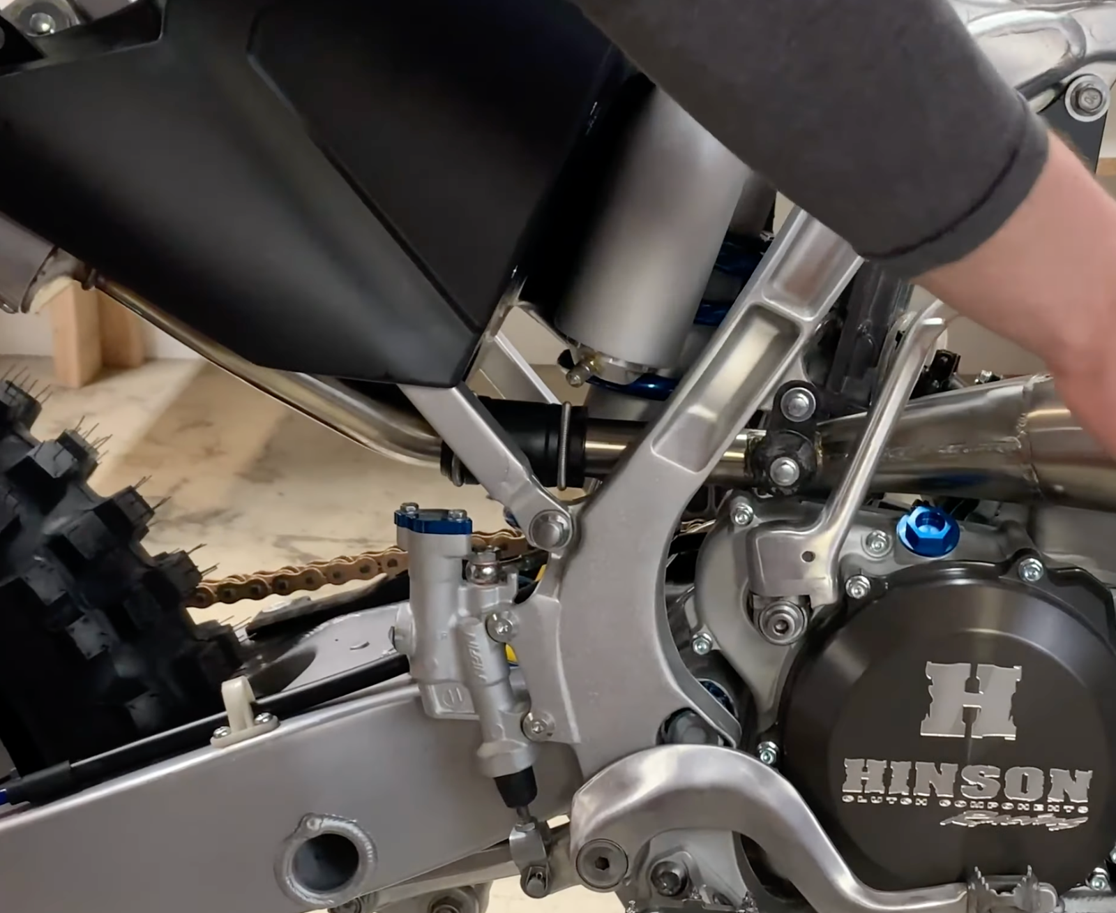 2 stroke Exhaust Pipe Header Mount Muffler Seal Gasket Upgrade Rubber ...