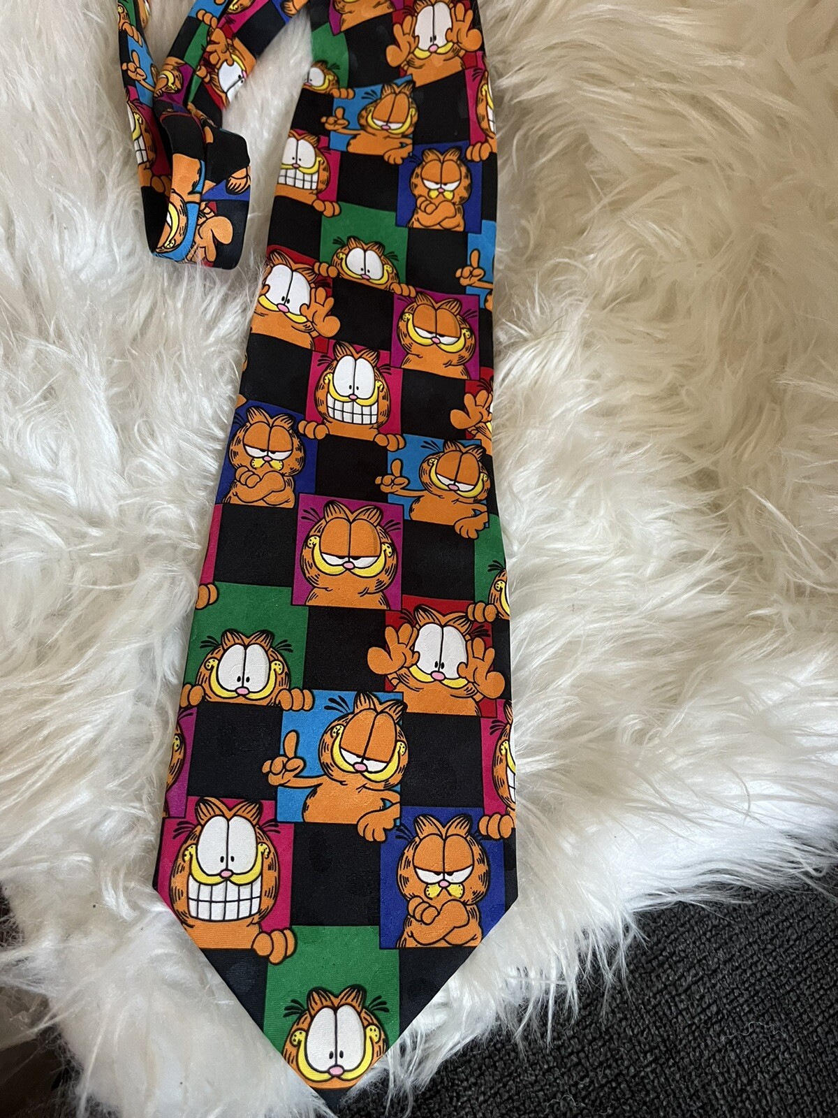 VINTAGE THE FACES OF GARFIELD THE CAT SILK NECKTIE PA… - Gem