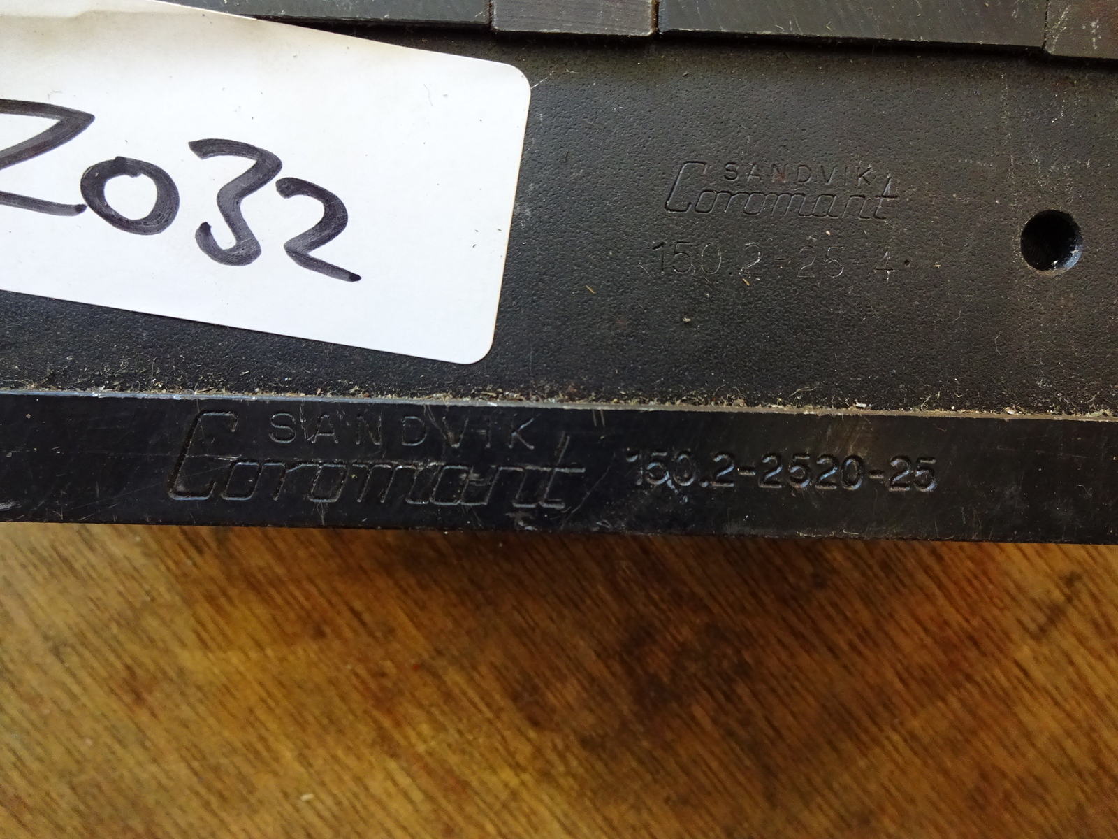 Sandvik coromant parting off blade holder 150.2-2520-25 | eBay
