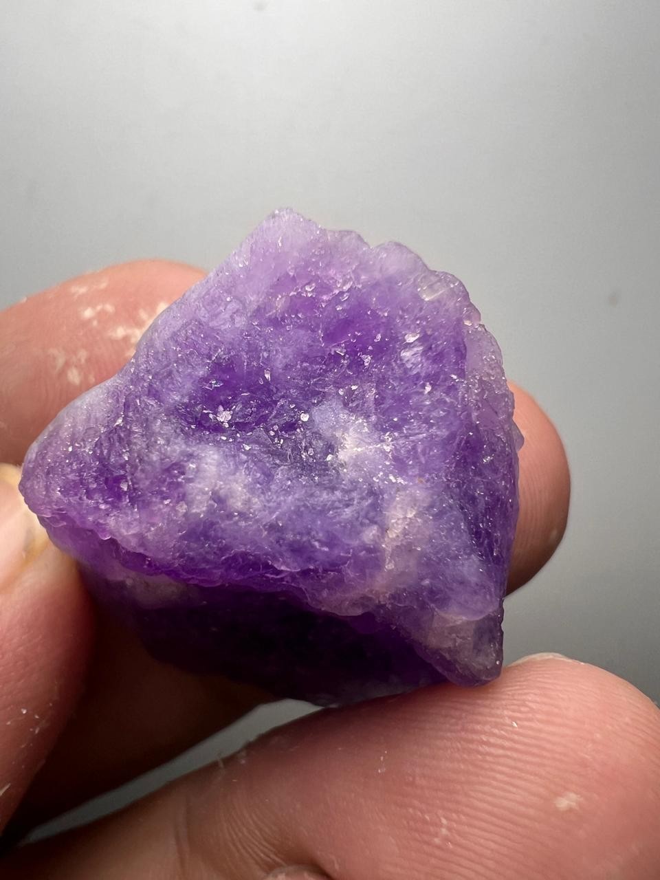 126- carat fluorescent Tenebrescent hackmanite rough from Badakhshan ...