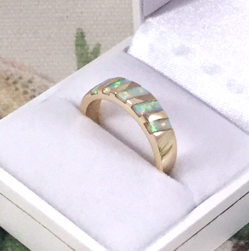 Vintage Jewellery Yellow Gold Band Ring with Opals Retro Mod Jewelry ...