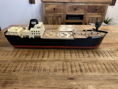 Ideal 1964 Phantom Raider Boat Untested may not be Complete looks nice ...