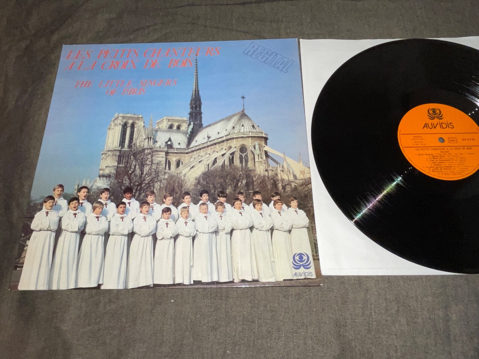 Auvidis AV 4732 ed1 Little Singers of Paris boys' choir: Mozart ...