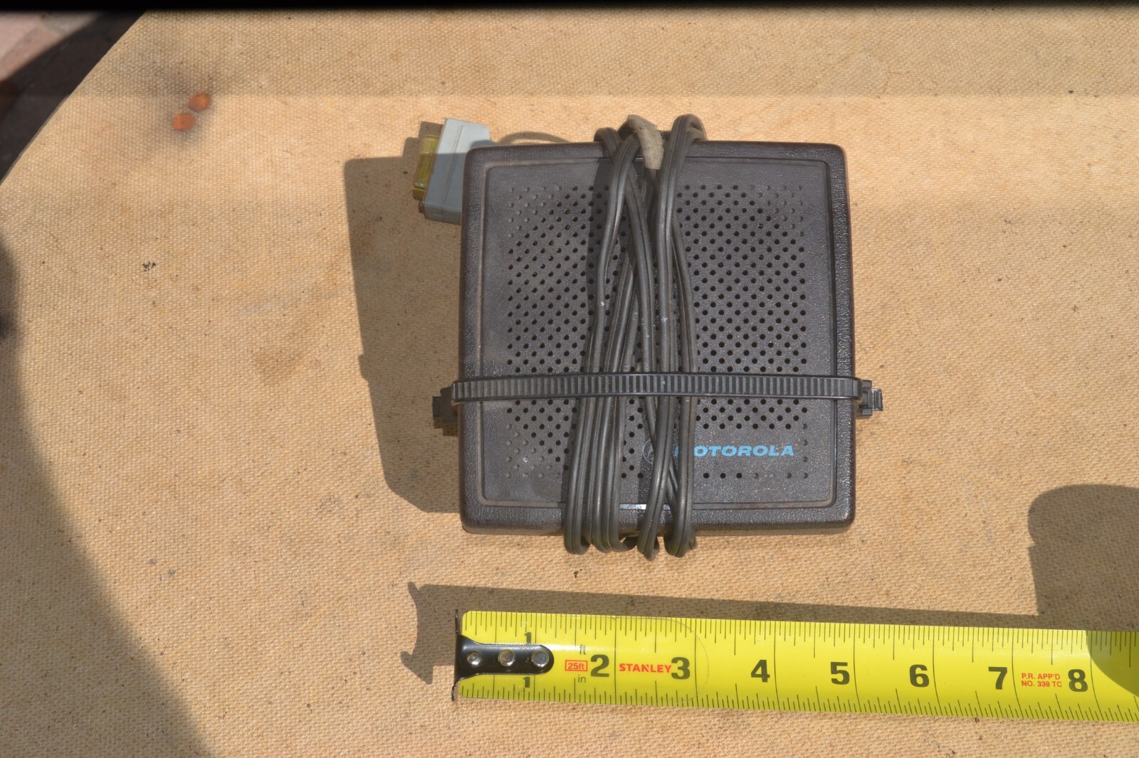 MOTOROLA MODEL HSN4031B EXTERNAL 2-WAY TWO WAY RADIO SPEAKER | eBay