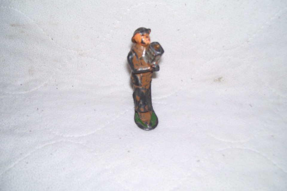 Vintage 1930's metal doughboy soldier-Barclay aircraft gun missing ...