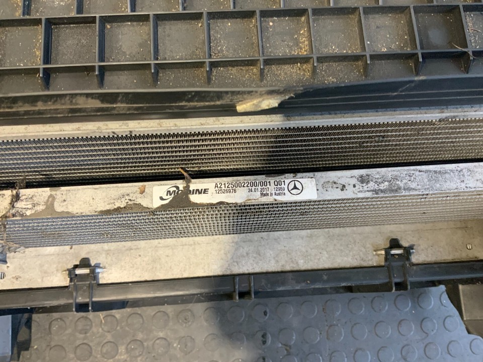 MERCEDES BENZ CLS W218 350D RAD / RADIATOR PACK A2125002200 A2049066802 ...