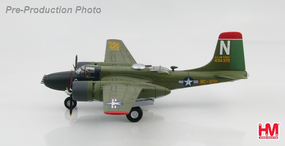 HOBBY MASTER 1/72 HA3210 DOUGLAS A-26B-56-DL INVADER 13TH BOMBER SQN ...