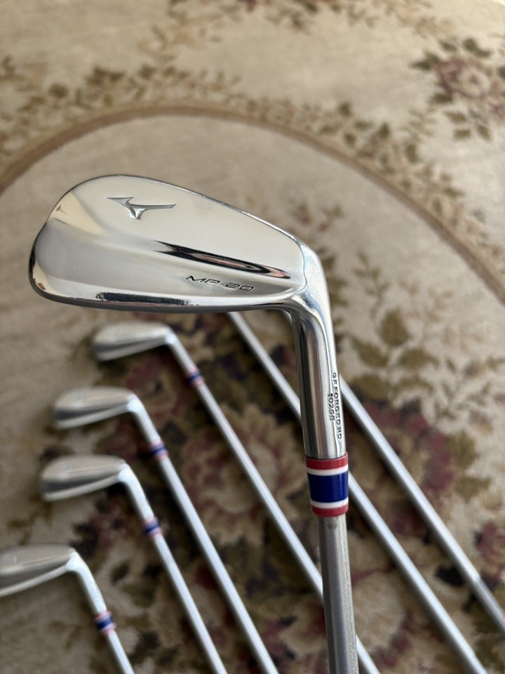 Mizuno MP 20 HMB Iron Set 4-PW KBS Tour C-Taper 125 S+ Iron Set (4,5 ...