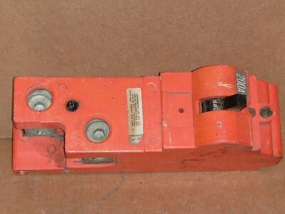 MURRAY TYPE MD 2 POLE 200 AMP STAGGERED LUGS MAIN CIRCUIT BREAKER ...