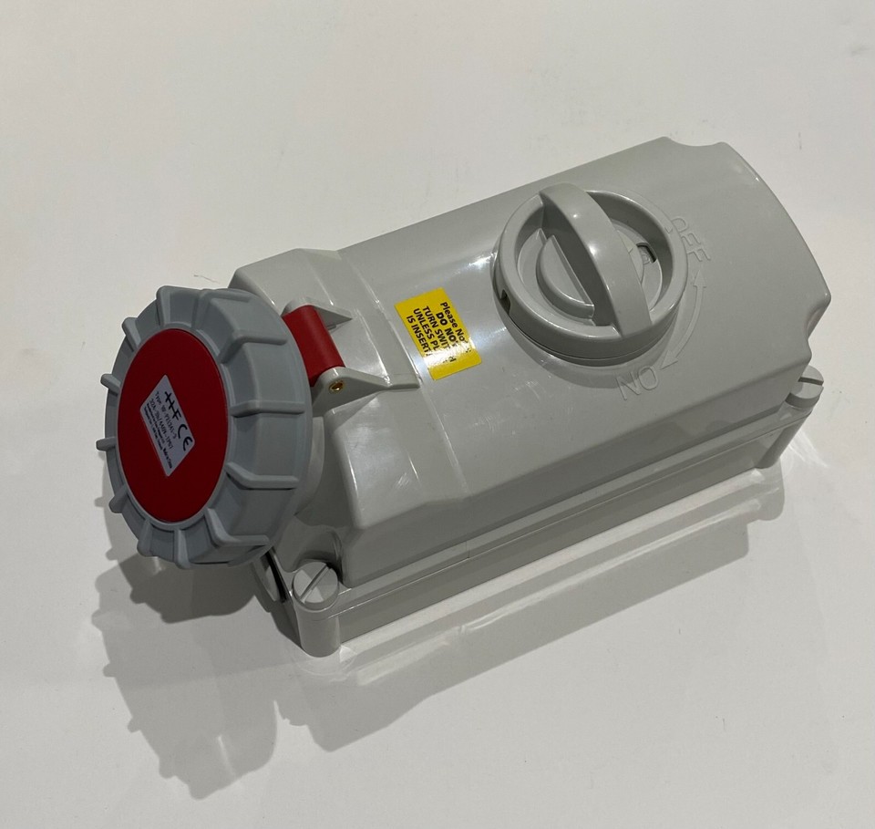 OEM WALL SOCKET Interlock Switched, 440V-32A 3P+E 3H | eBay