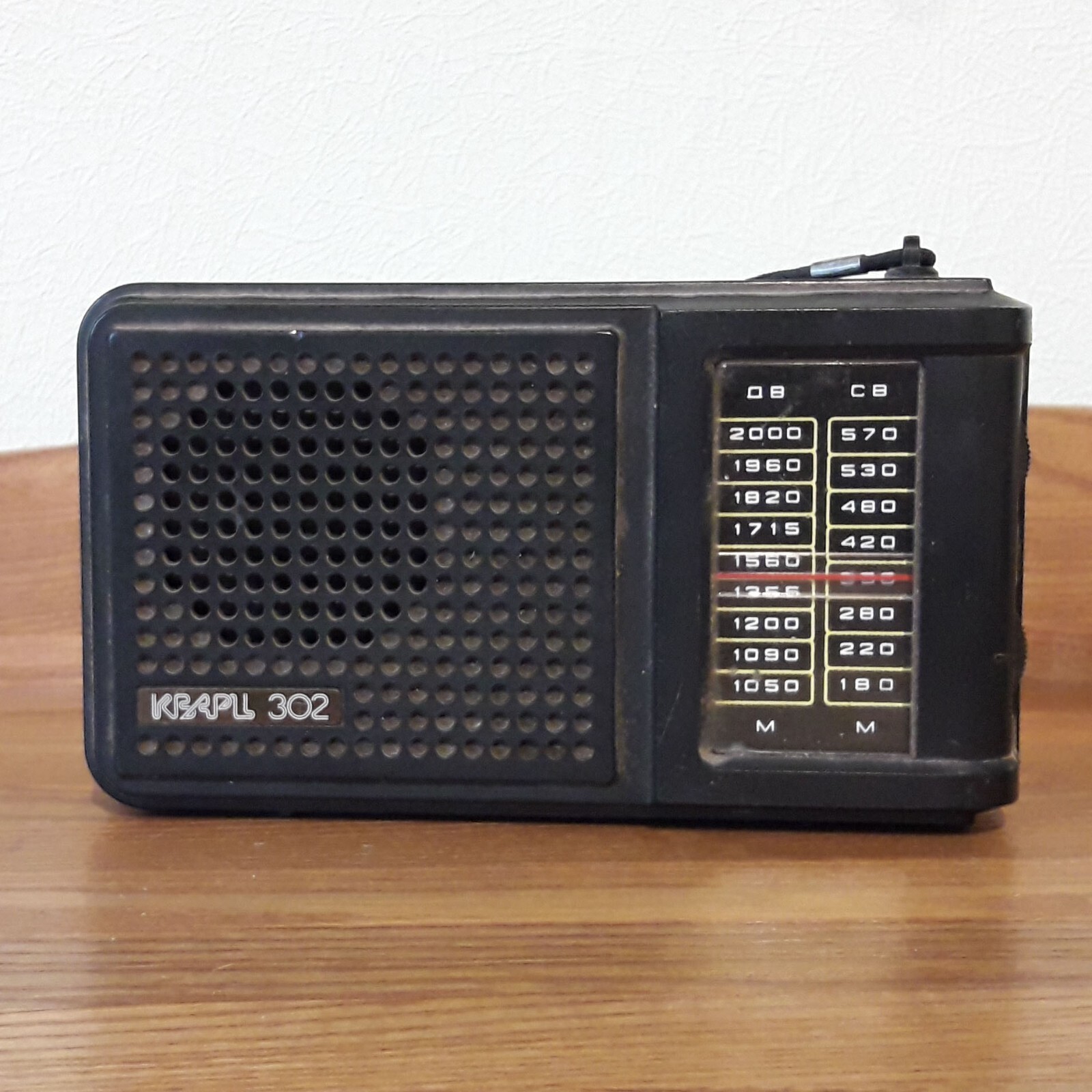 QUARTZ-302 B Vintage 1978 Soviet Russian Transistor Radio USSR Кварц ...