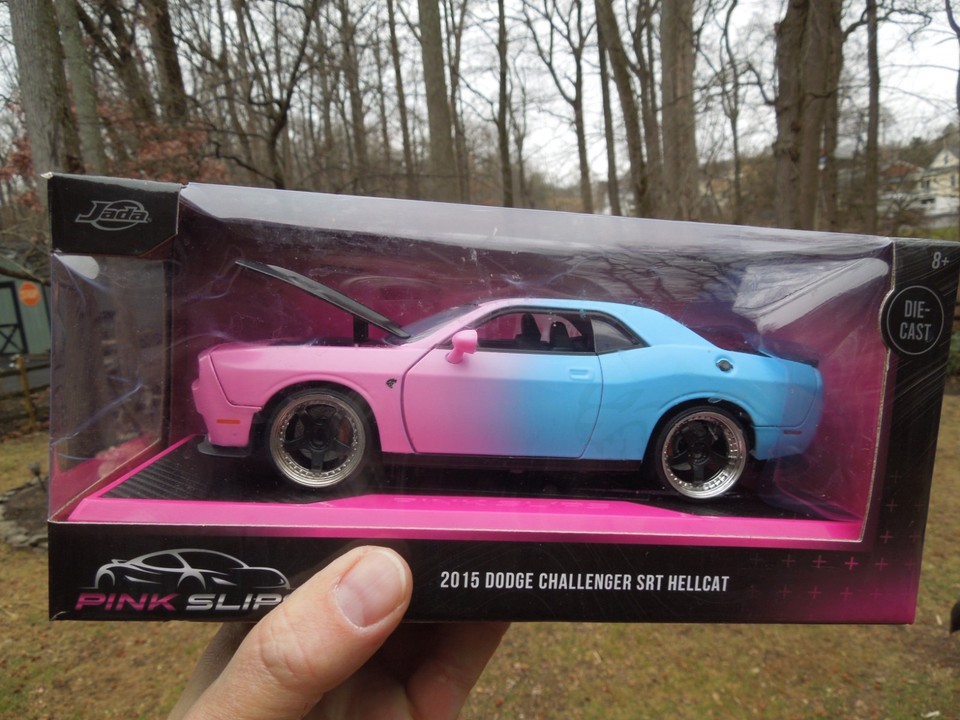 JADA PINK SLIPS 2015 DODGE CHALLENGER SRT HELLCAT 1/24 PINK w/ BLACK ...