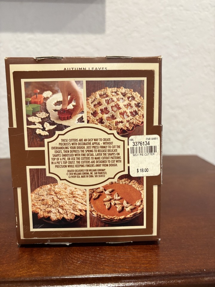 Williams Sonoma Pie Crust Cutters Set – Fall Forest Autumn Leaves ...