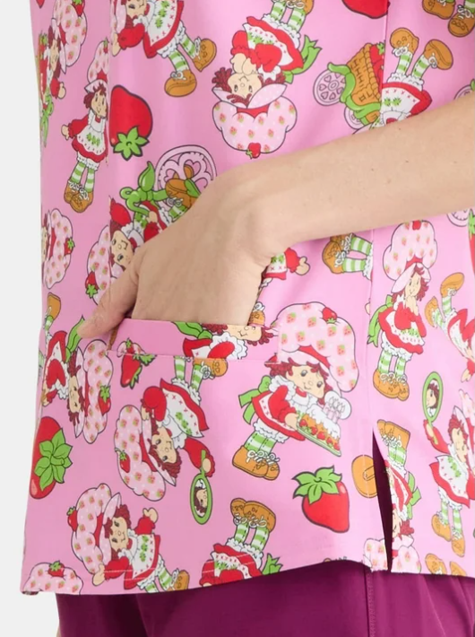 Strawberry Shortcake/ Scrubstar NEW♈Women's Christmas Scrub Top size L ...