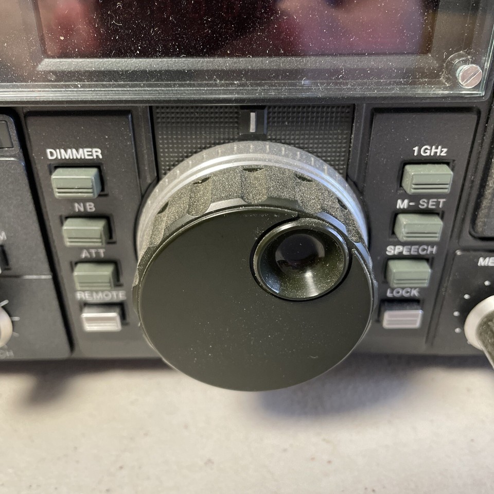 ICOM IC-R7000 HF, VHF, UHF wide band communication receiver Estate | eBay