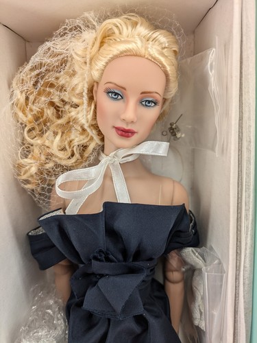 Regina Orchestral Opening Tonner Doll 16" Platinum Blonde Robert Black ...