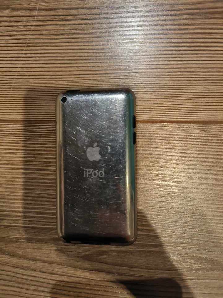 Apple iPod Touch 4th Generation,32 Gb ,Schwarz,Chrome. | eBay.de