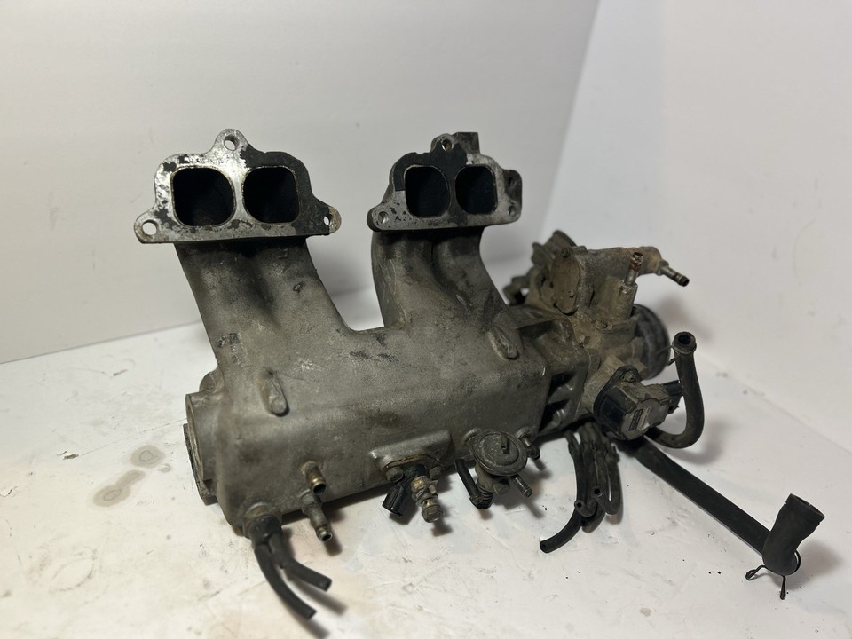 90-95 Toyota Pickup & 4runner 22RE EFI Intake Manifold Plenum UPPER and ...