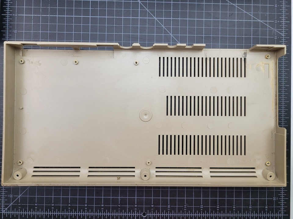 COMMODORE 64 C64 - KEYBOARD AND CASE ONLY | eBay