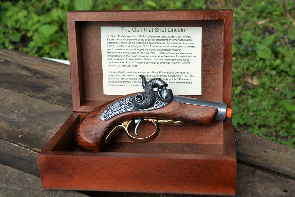 Baby Philadelphia Derringer Abraham Lincoln Assassination Box Set Denix ...