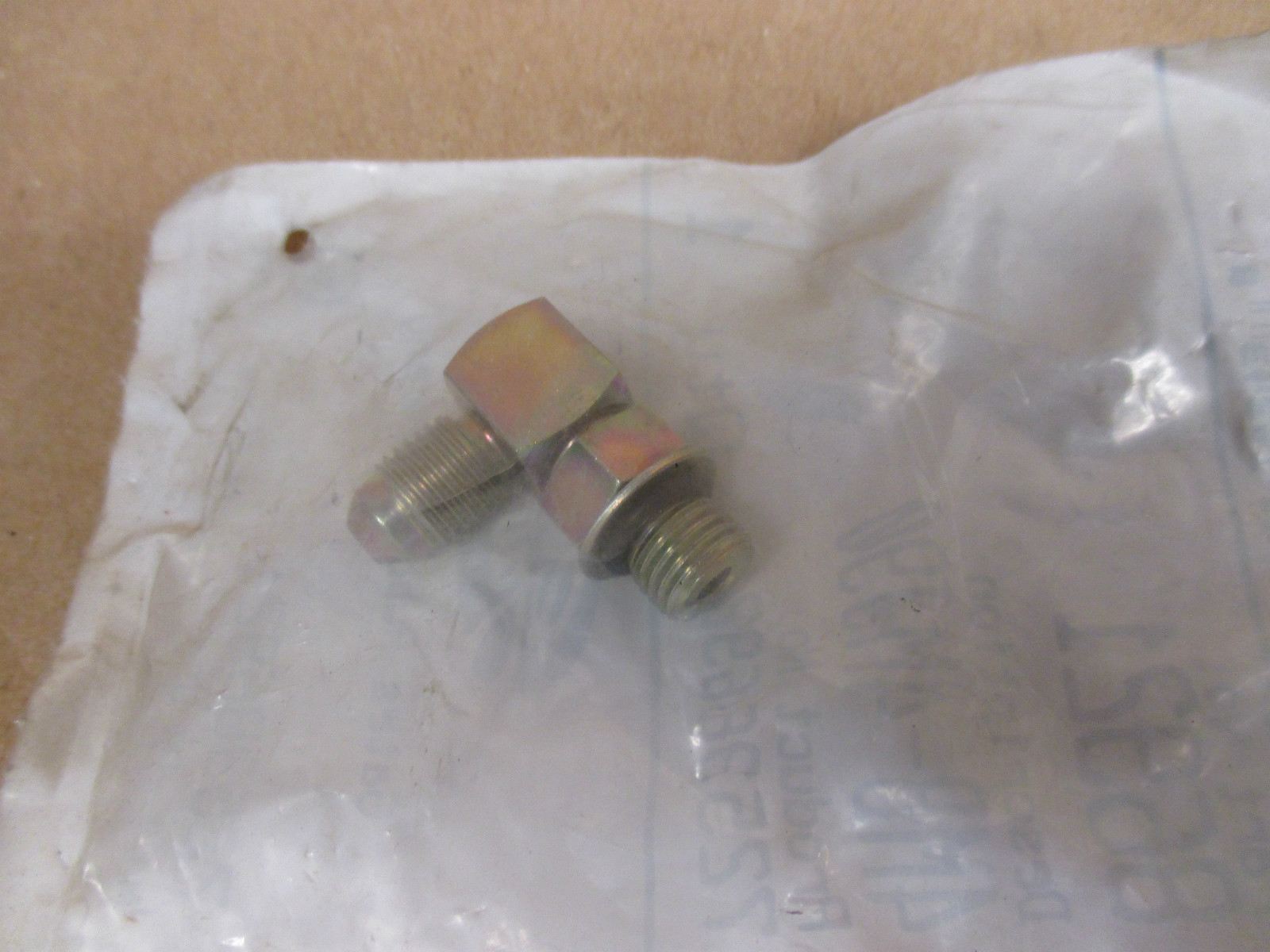 GATES 90 DEGREE HYDRAULIC FITTING # 86921 DESCRIPTION 4MB-4MJ90 | eBay