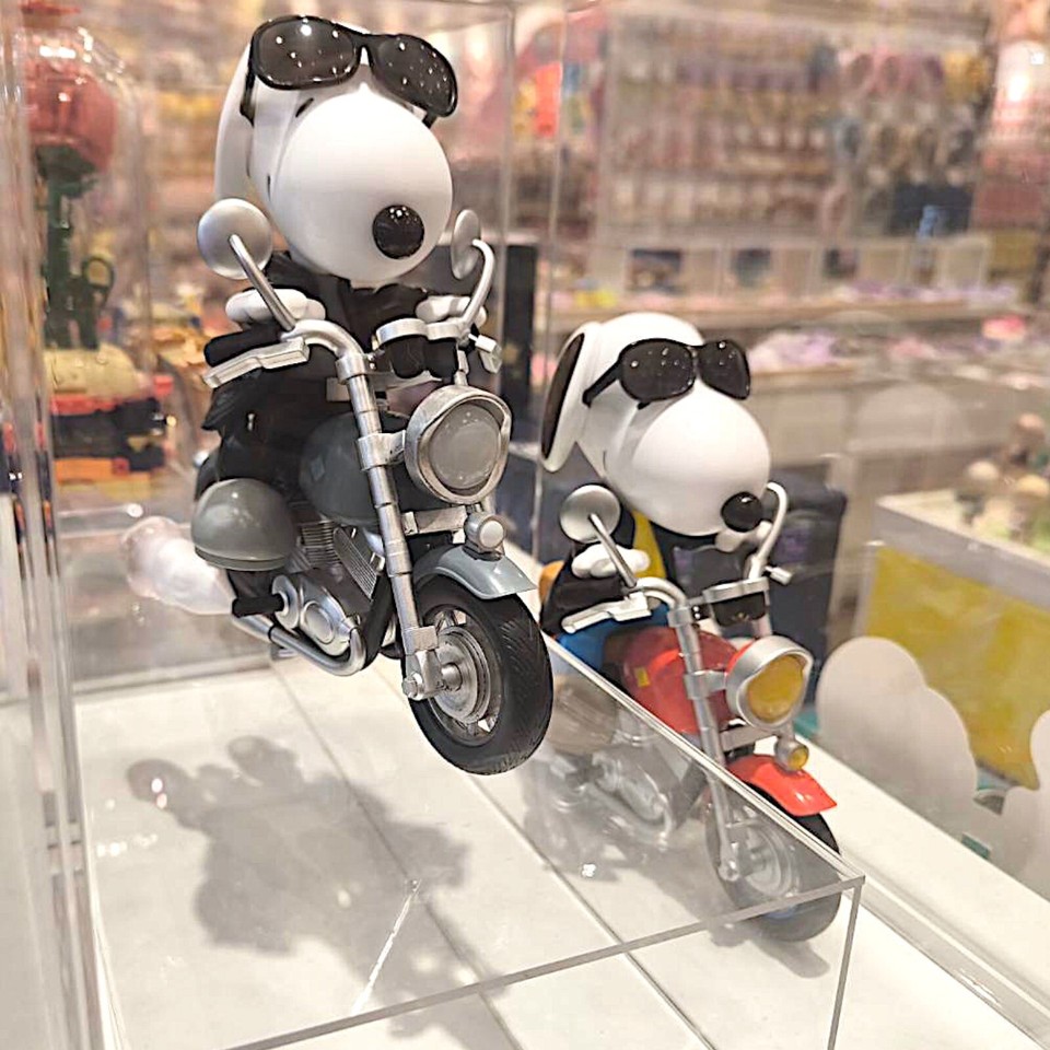 Peanuts Snoopy Motorcycle Blind Box Figure Toy Gift Cool 1 pc Miniso ...
