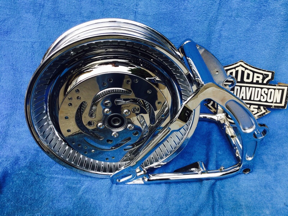 2000-2007 Harley-Davidson Deuce CHROME Wheel Package Includes ...