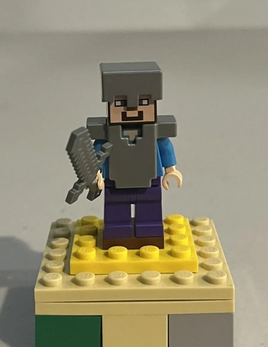 Lego Minecraft Steve Minifigure Flat Silver Helmet Armor Weapon 21137 ...